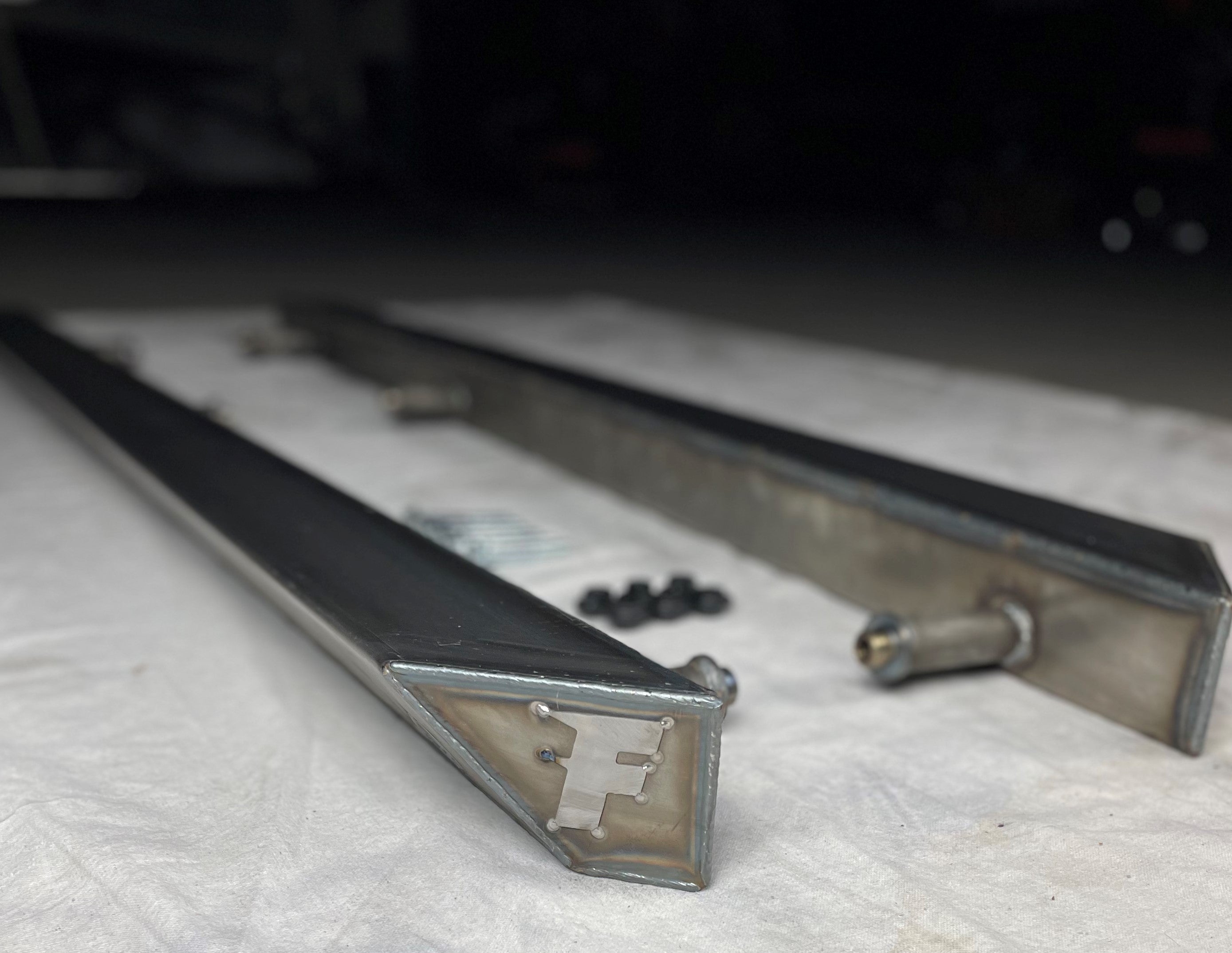 Polaris RZR Pro R / Turbo R / Pro XP 4-Seat Rock Slider Steps – FastLab UTV